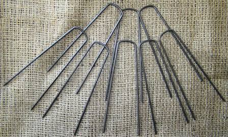 STAPLES FOR EROSION CONTROL NETTING